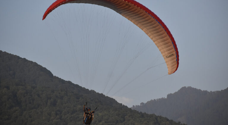Paragliding In Bir Billing : Price, Timings & Booking Details