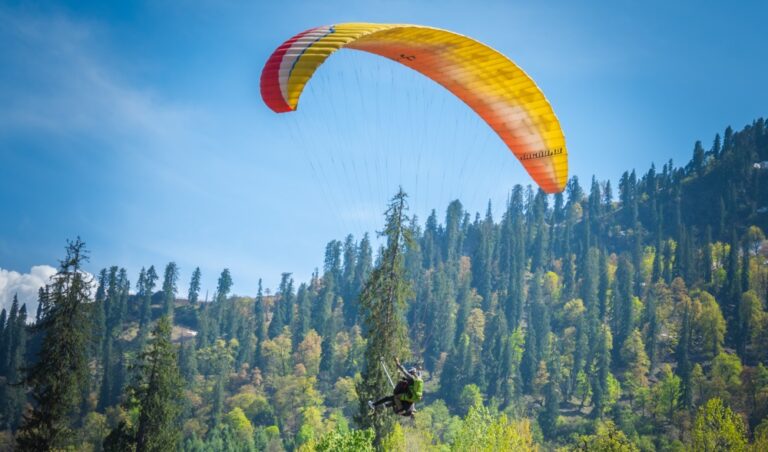 Paragliding In Manali: Price, Timings & Booking Details
